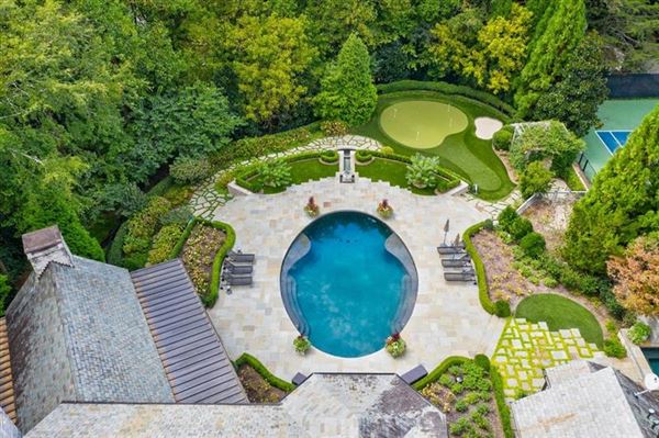 AMAZING GATED ATLANTA ESTATE IN PRIVATE HILLTOP SETTING | Georgia ...