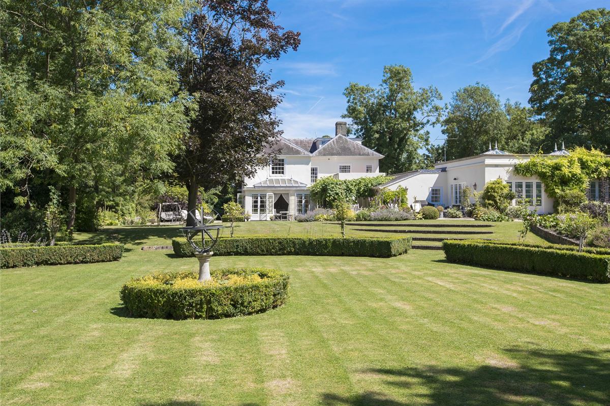 THE PARSONAGE | United Kingdom Luxury Homes | Mansions For Sale ...