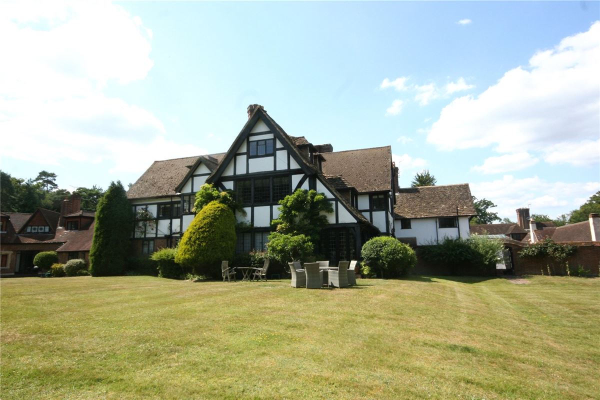 FULMER CHASE | United Kingdom Luxury Homes | Mansions For Sale | Luxury ...