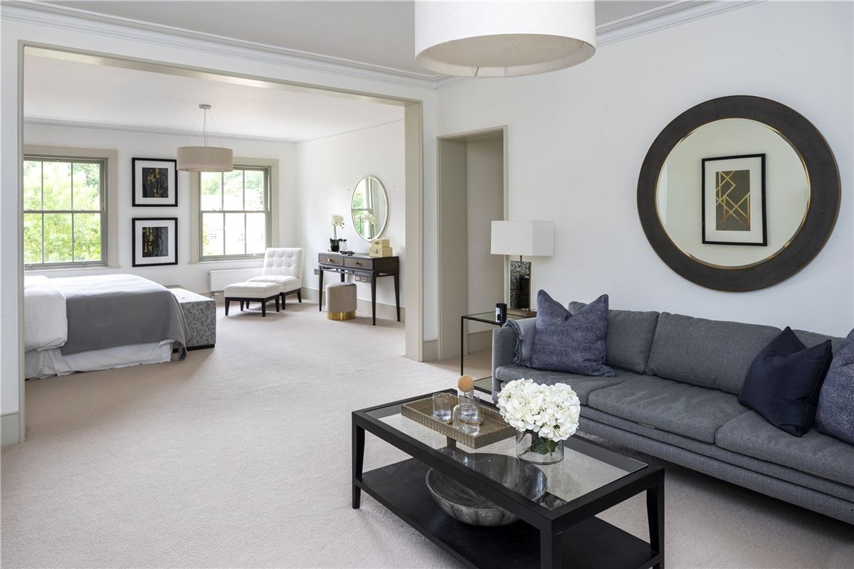 FIRST-CLASS HOME IN A WONDERFUL LOCATION | United Kingdom Luxury Homes ...