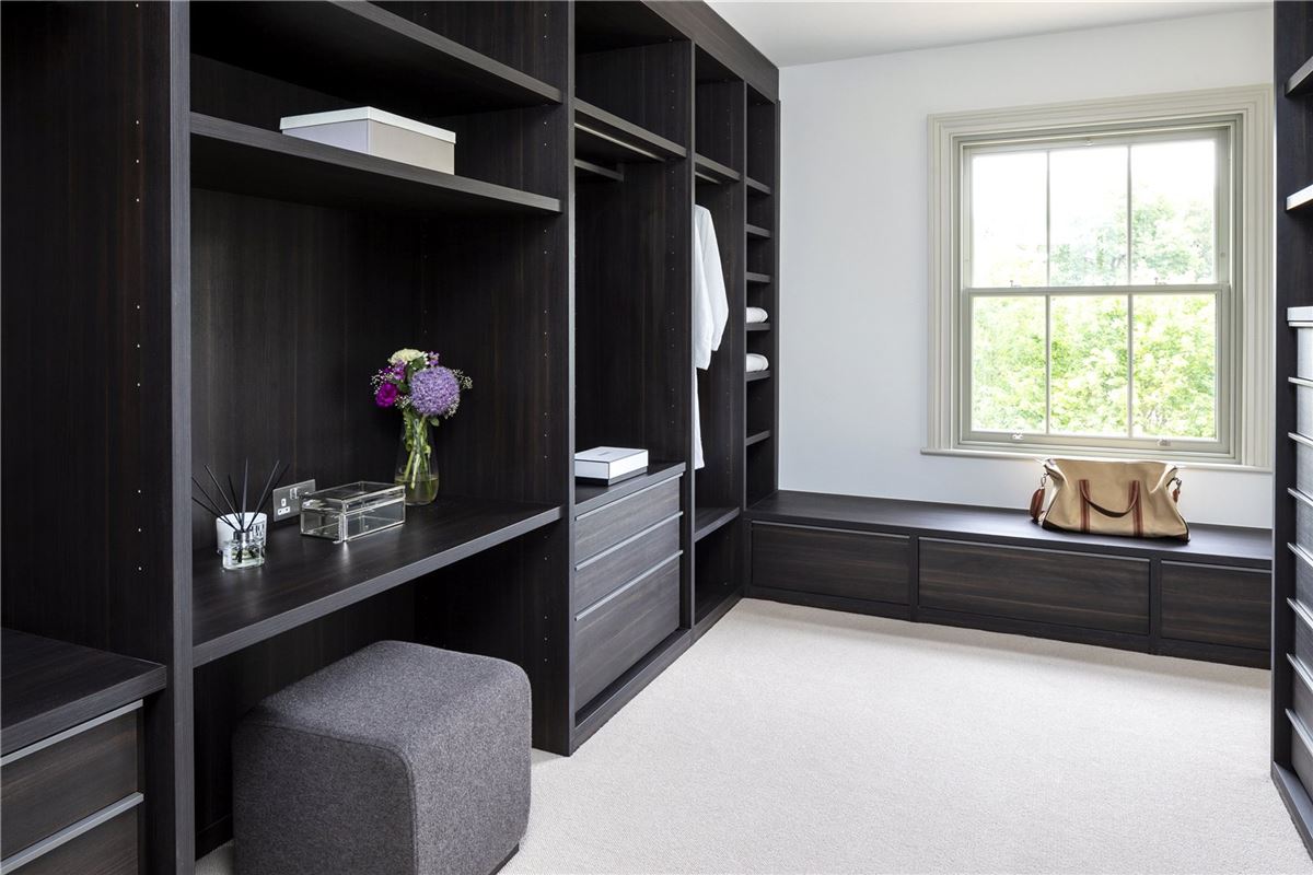 FIRST-CLASS HOME IN A WONDERFUL LOCATION | United Kingdom Luxury Homes ...