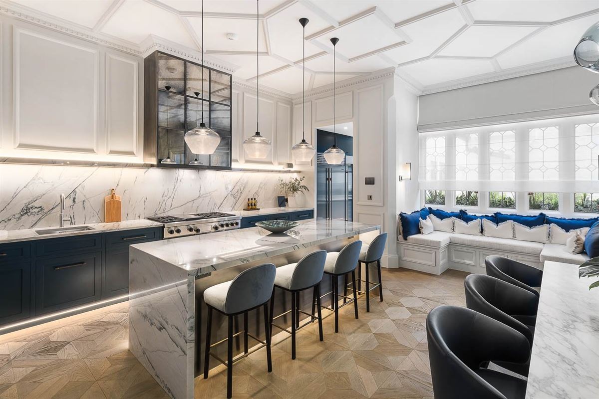 EXTRAORDINARY TRIPLEX APARTMENT | United Kingdom Luxury Homes ...