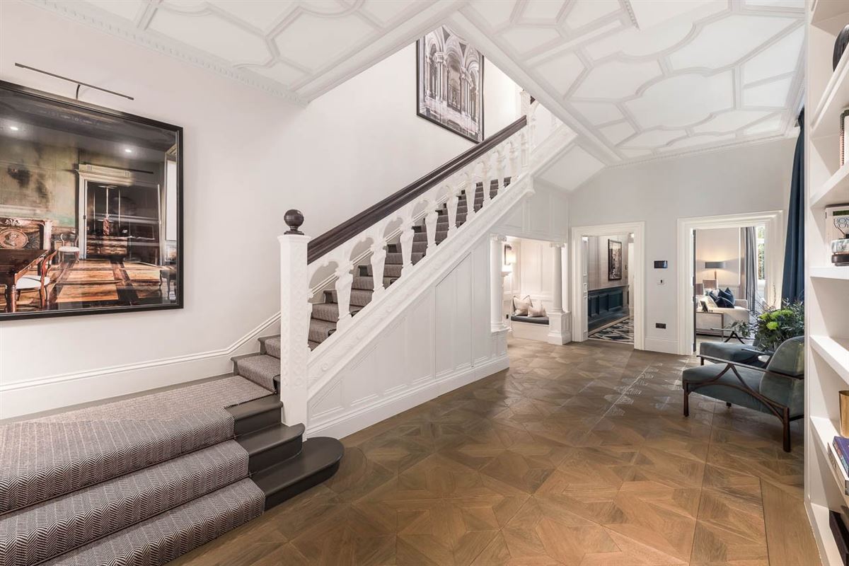 EXTRAORDINARY TRIPLEX APARTMENT | United Kingdom Luxury Homes ...