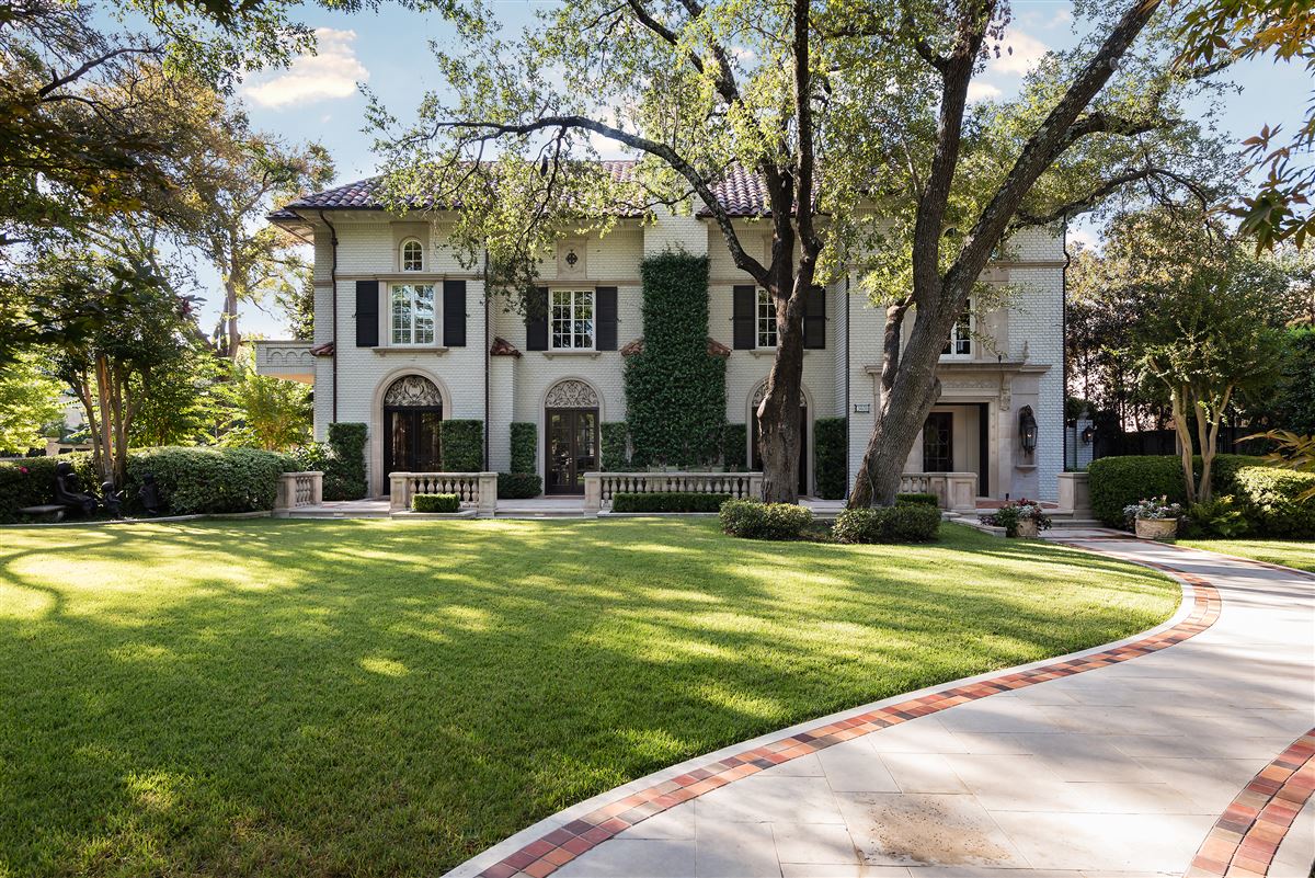 ONE OF THE MOST ARCHITECTURALLY SIGNIFICANT HOMES IN DALLAS | Texas ...