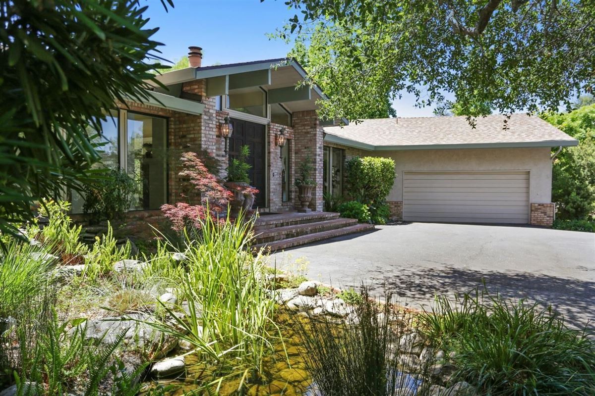 A BEAUTIFUL SINGLE-STORY HOME ON 17 ACRES | California Luxury Homes ...