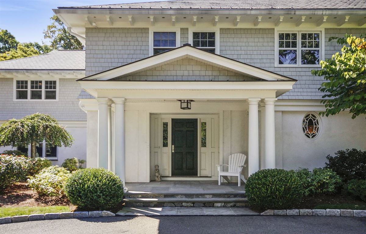 MID-CENTURY COLONIAL HOME | Connecticut Luxury Homes | Mansions For ...