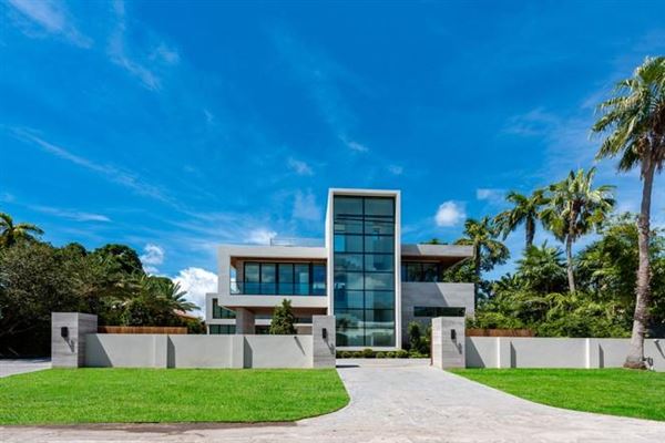 MIAMI BEACH ULTRA-LUXURIOUS MEGA-MANSION | Florida Luxury Homes ...