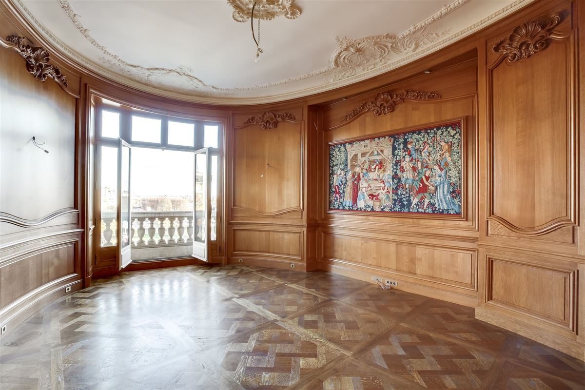 ELEGANT HAUSSMANIAN BUILDING, | France Luxury Homes | Mansions For Sale ...