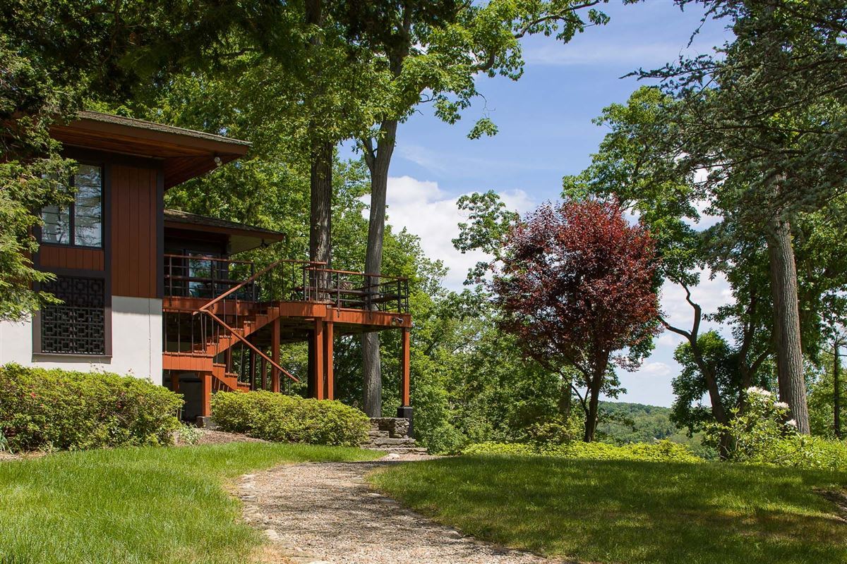 A JAPANESE STYLE RANCH ON 2 ACRES | New York Luxury Homes | Mansions ...