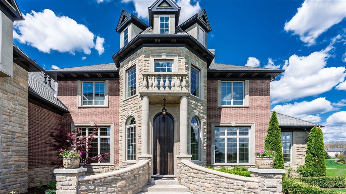 SPECTACULAR HOME WITH PANORAMIC VIEWS | Michigan Luxury Homes ...