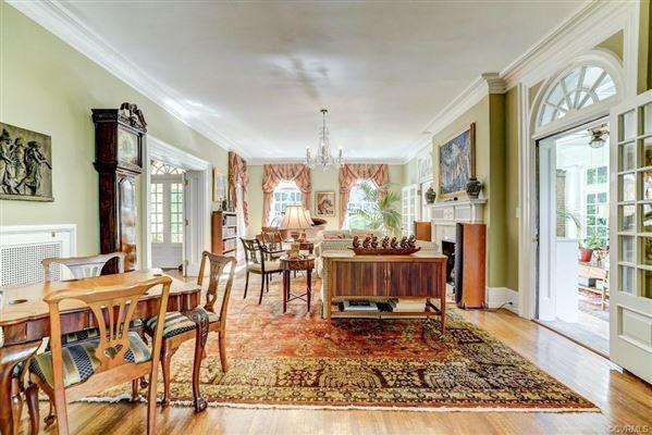 SERENITY IN THE CITY SURROUNDED BY GORGEOUS GARDENS, PARKS AND TRAILS ...