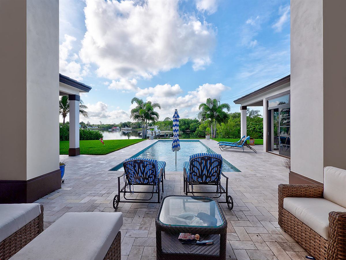 BEAUTIFUL RIVERFRONT HOME IN THE HEART OF JUPITER | Florida Luxury ...