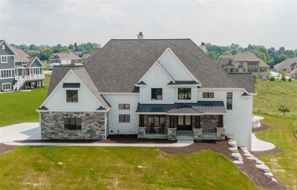 Shorewest, REALTORS® | Luxury Portfolio