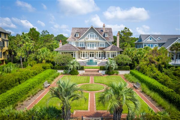 Carolina One Real Estate | Luxury Portfolio