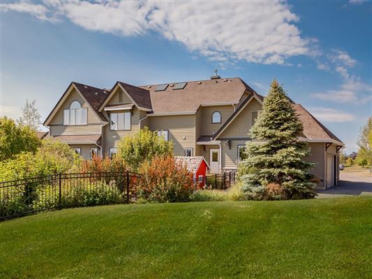 Luxury Homes For Sale in Calgary, Alberta, Canada | Luxury Portfolio