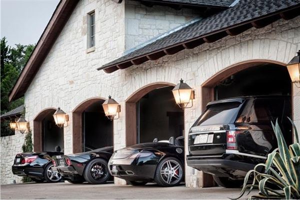 BEST YARD AND GARAGE IN AUSTIN | Texas Luxury Homes | Mansions For Sale ...