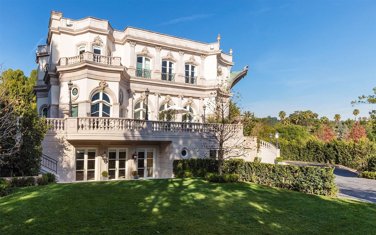 EXQUISITE EUROPEAN ARCHITECTURAL STYLES | California Luxury Homes ...