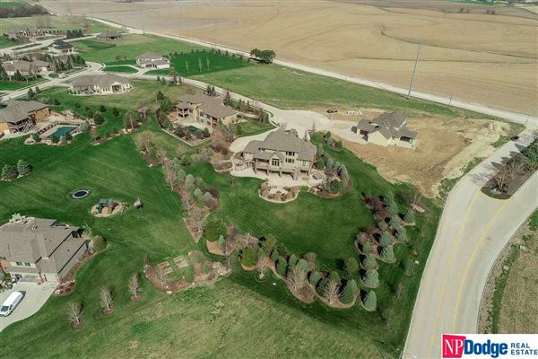 EXCEPTIONAL CUSTOM ESTATE | Nebraska Luxury Homes | Mansions For Sale ...